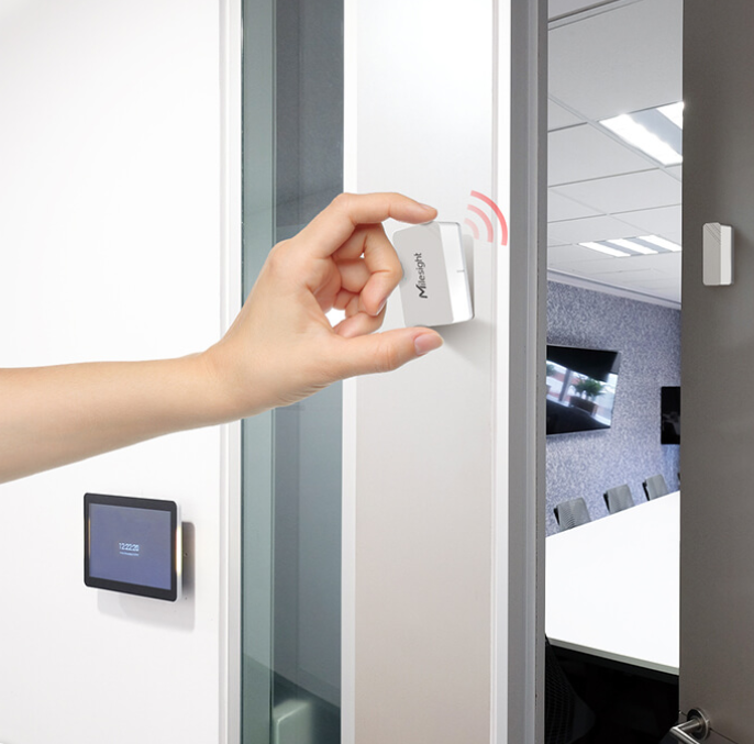 Milesight WS301 LoRaWAN Magnetic Contact Switch | WS301-915M